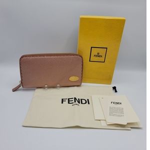Fendi - Poshmark
